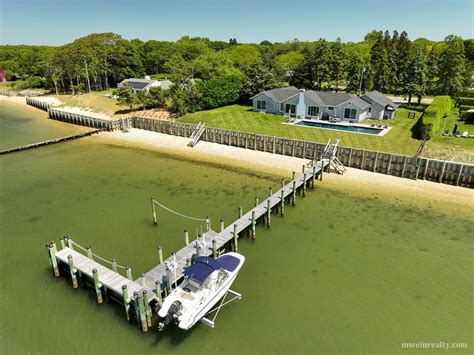 68 Peconic Ave Shelter Island Ny 11964 Out East