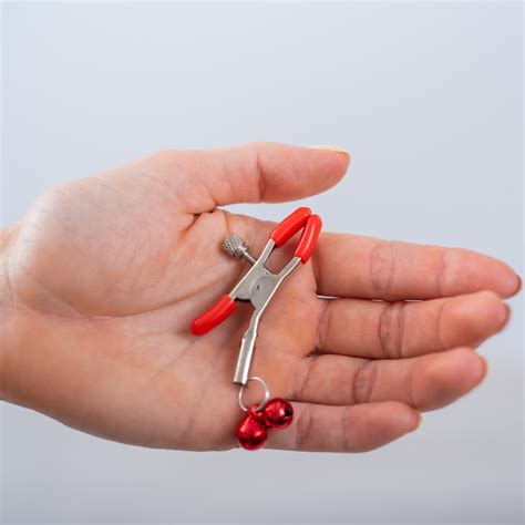 How To Use A Clit Clamp