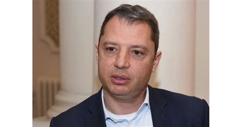 Делян Добрев Асен Василев няма качествата да е председател на бюджетната комисия