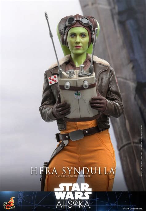 Live Action Hera Syndulla Gets A Very Lifelike Hot Toys Figure