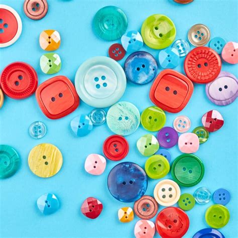 TYPES OF BUTTONS Main Types You Will Use In Types Of Buttons Button Crafts Fancy
