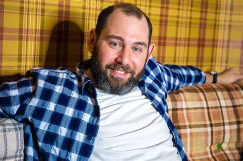 Комик иноагент Семён Слепаков избавляется от последнего бизнеса в России