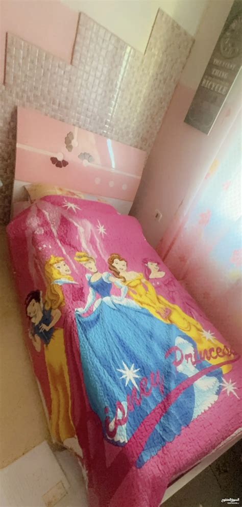 غرفة نوم بناتي تختين وخزانة اربع أبواب للبيع 240 د 247453839