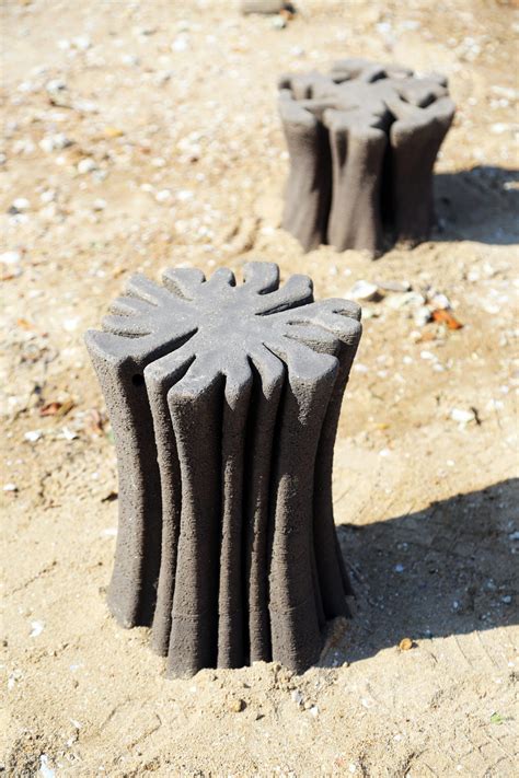 HKU S Tidal Stools Can Be Used By Humans And Sea Creatures