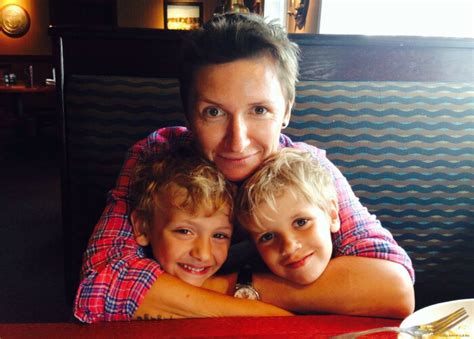 Диана Арбенина показала своих повзрослевших детей близнецов которые недавно потеляли отца Как