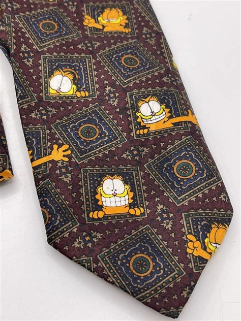 Vintage Paws Addiction Mens Garfield Novelty Necktie Gem