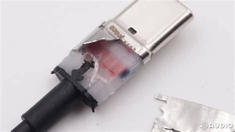 华为typec数字耳机拆解 Type耳机转接线解 Type耳机焊接图 大山谷图库