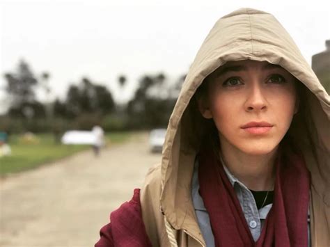 تصاویر بیوگرافی و عکس های شخصی پریا مردانیان بازیگر نقش کودکی شاپرک