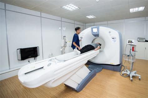 МОНГОЛД ЭМЧЛҮҮЛЭХ БОЛОМЖГҮЙ БАЙСАН 6 ӨВЧНИЙ ЭМЧИЛГЭЭГ НЭВТРҮҮЛЛЭЭ Show Mongolia Digital Media