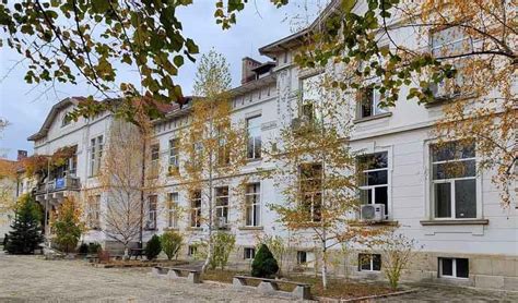 Електрическо табло избухна в пламъци в училище в Кюстендил Vip Media Press