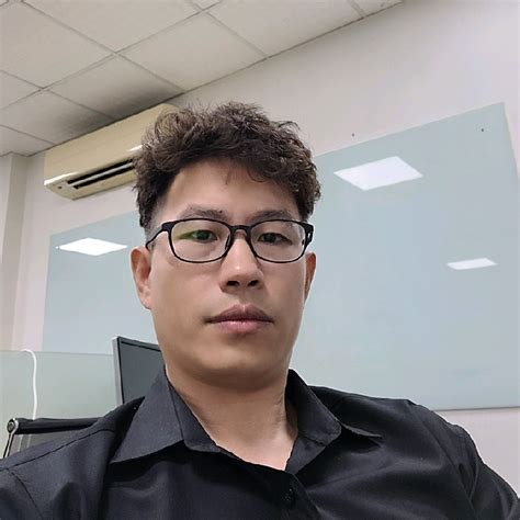 Minh Nguyen Linkedin