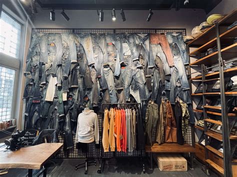 Cửa hàng Naked Famous Denim tại New York Vietnam Raw Denim
