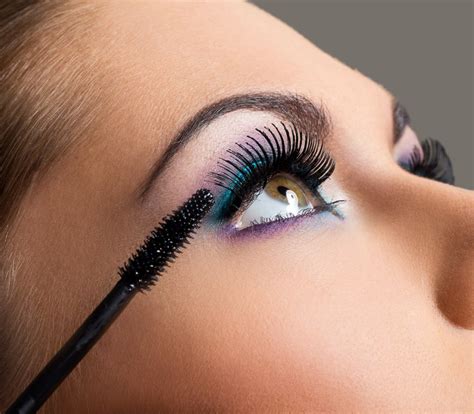 Eyelash Extension Services In Delhi