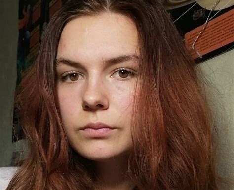 Molly Rog主播：免费直播性爱表演和聊天 Stripchat