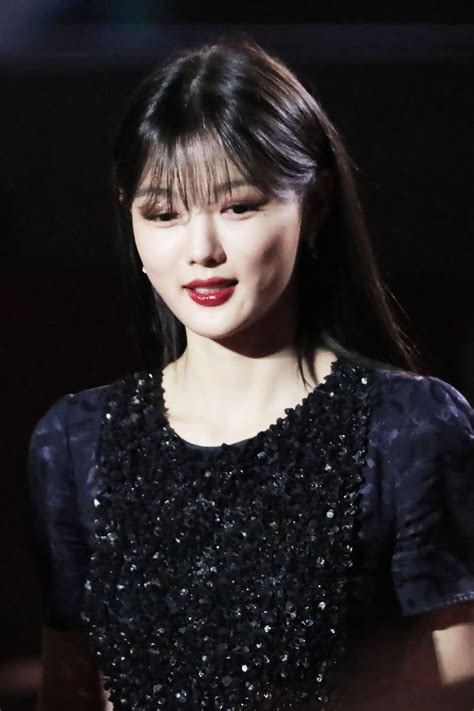 김유정 🍑 On Twitter Rt Fools Day 221005 부산국제영화제 김유정 배우 그냥 너무 예쁨 멀리서 봐도 예쁜 게 느껴짐