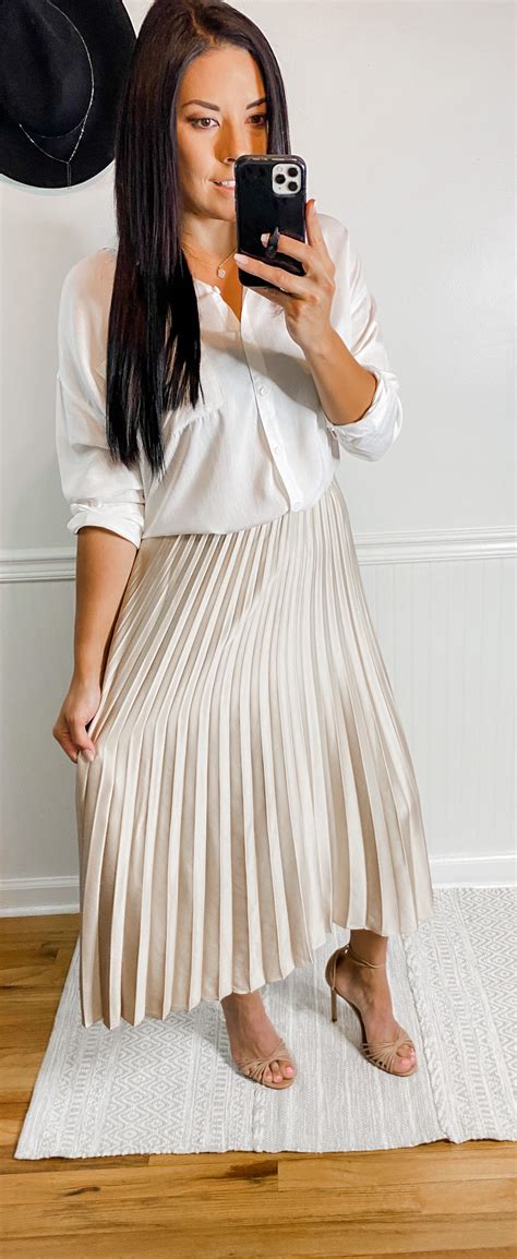 Pleated Skirt Outfit Ideas