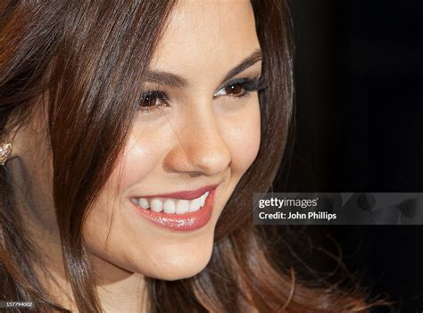 Victoria Justice From The Hit Tv Show Victorious Meets Fans And Signs