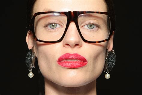 Geek Chic Tips To Ace Todays Smartest Fashion Trend