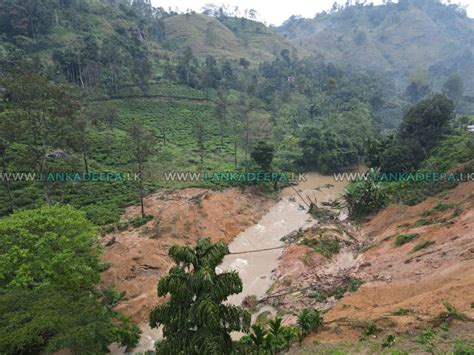 උඩරට මාර්ග රැසකට පස් කඳු කඩා වැටේ Lankadeepa Online