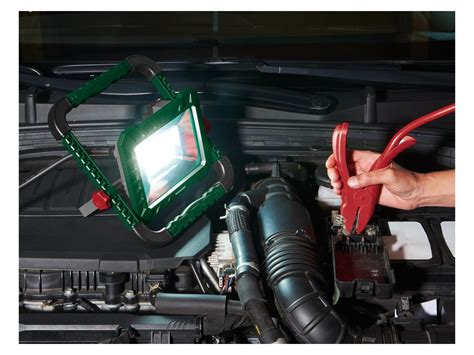 LED pracovný reflektor so zásuvkou Lidl sk