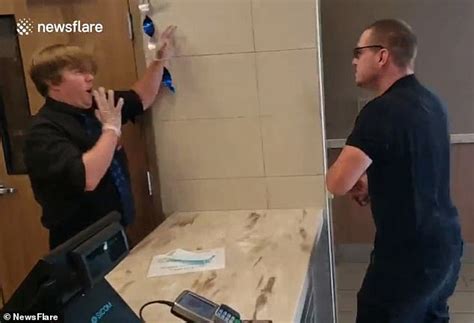 Burger King customer slaps worker face accusing another stealing from him and making nuggets ...