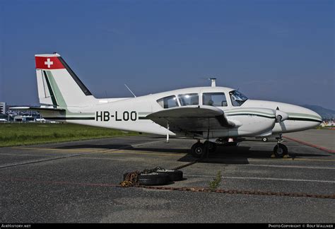 Aircraft Photo Of Hb Loo Piper Pa 23 250 Aztec 412908