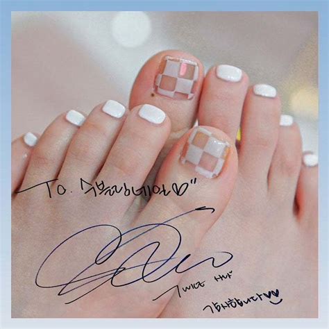 Sana Minatozaki Feet 3 Photos Sexy Feets Celeb Feets