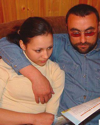 Older Iranian Man Is Fucing This Middle Eastern Cutie Girl Porn