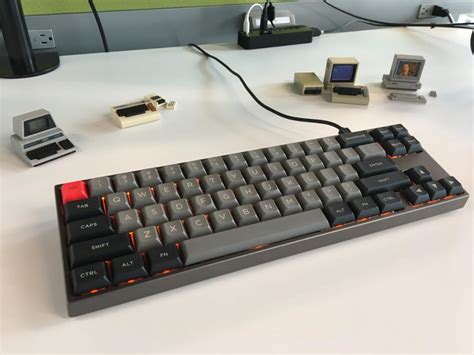 can anybody help me identify this model layout of keyboard i really
