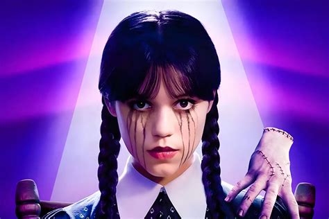 ماجراجویی با خانواده آدامز؛ فصل سوم سریال ونزدی ساخته می‌شود زومیت