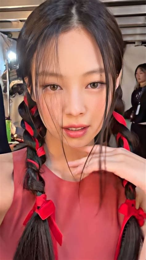 Pin Di ☁️and🐈 Su °♫𝚋𝚕𝚊𝚌𝚔𝚙𝚒𝚗𝚔 Capelli Acconciature