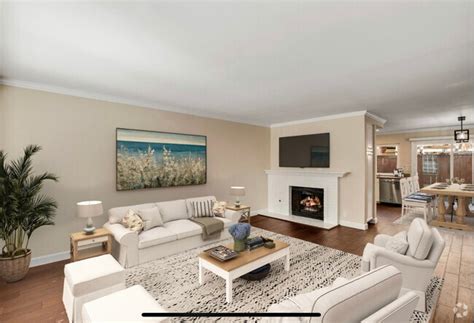 Sunstream At Carmel Del Mar Apartments For Rent With Hardwood Floors