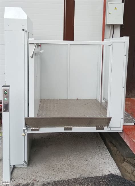 Купить подъемник для инвалидов в Самаре цены на вертикальные уличные подъемники