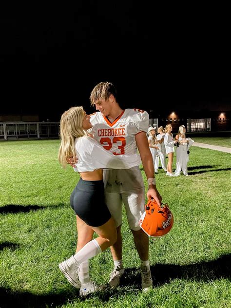 The Cutest Football And Cheerleader Pics Artofit