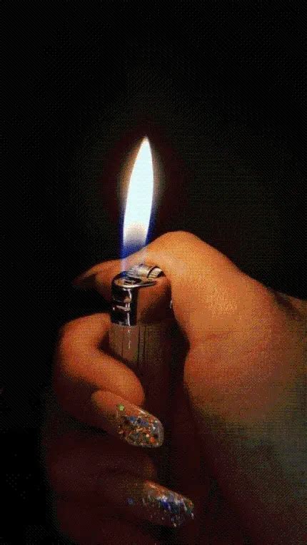 تصاویر خاص ترین مدل ناخن های بلند با طرح و رنگ های لاکچری