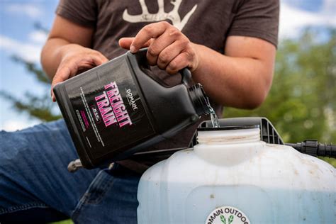 Freight Train™ 25 0 0 Liquid Fertilizer Domain Outdoor