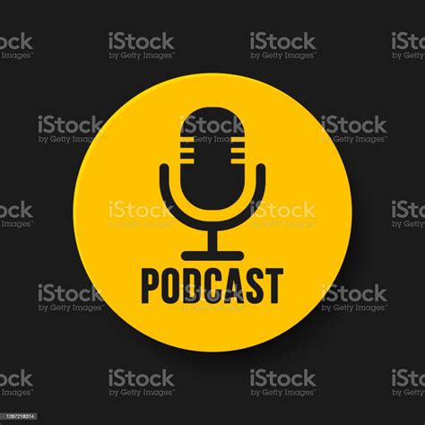 배지 팟캐스트 벡터 플랫 일러스트레이션 마이크 녹음 스튜디오 기호 노란색 원에 복고풍 마이크 아이콘 팟캐스팅에 대한 스톡 벡터