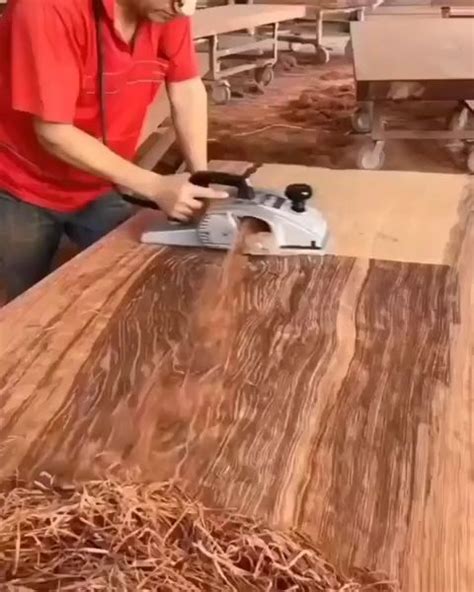 Woodworking For Beginners [video] Artesanías Con Troncos De Madera Videos De Carpinteria