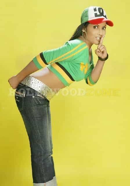 Jyothirmayi Actress Pictures 22 205114 Kollywood Zone