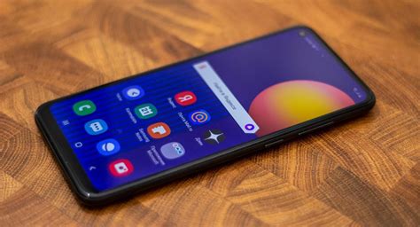 Обзор Samsung Galaxy M11. Народный смартфон