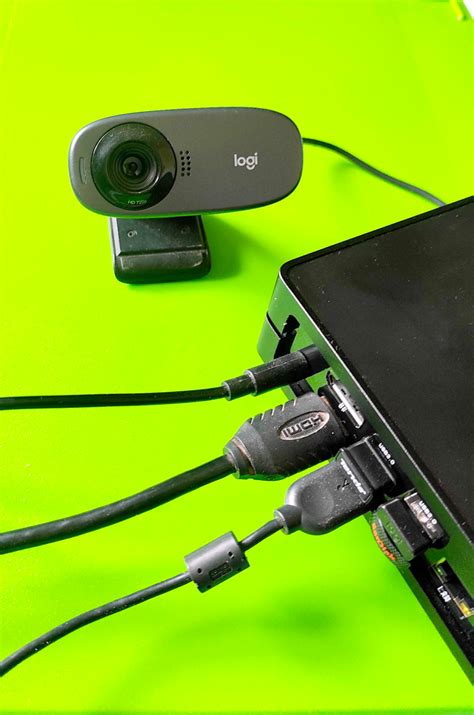 Build And Deploy A Retail Store Items Detection System Using No Code Ai Vision At The Edge Docker