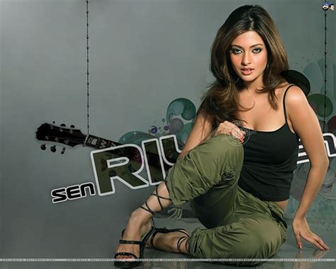 Naked Riya Sen Added By Makhan