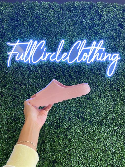 Eazy Slides Full Circle Clothing 2020
