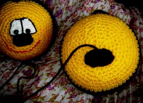 Yarn bee – DIY || BeeKeeping