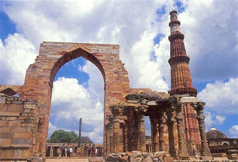 Qutub Minar Complex Delhi Unesco Site Halal Trip India