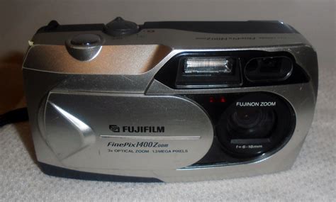 Fujifilm Finepix 1400 Zoom Digital Camera