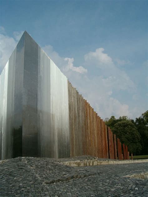 钢结构金属幕墙建筑设计图集丨钢板装饰外立面建筑 穿孔板不锈钢公共建筑 花瓣网