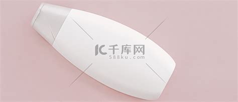 粉红色背景上的空白标签洗发水瓶或沐浴露、美容产品和身体护理化妆品高清摄影大图 千库网