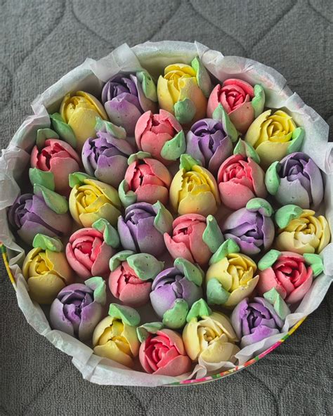 Зефірні квіти Зефірні букети Онлайн курс Зефір Ще трохи і все розтюльпаниться І за вікном