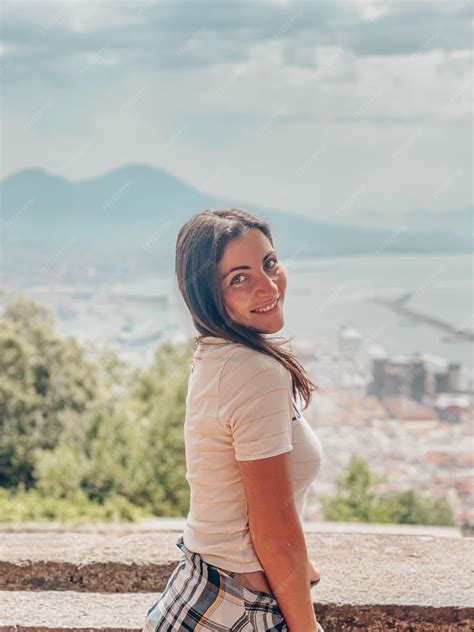 Premium Photo Naples Girl